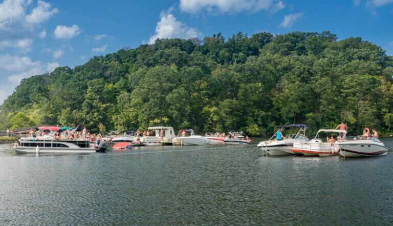 11 Incredible Recreational Lakes near Grand Rapids, MI – Wild