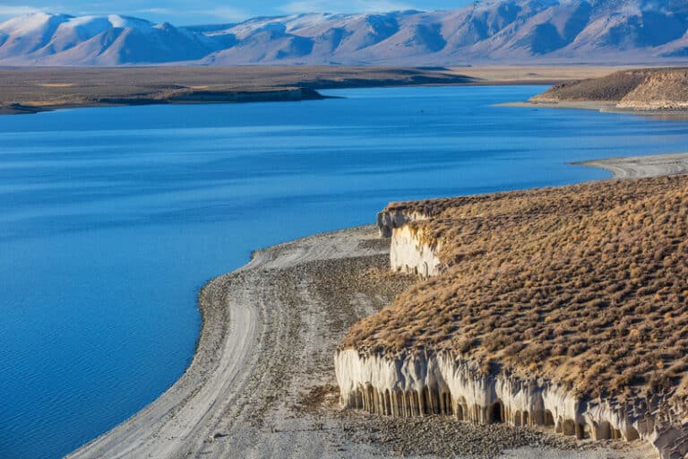 10 Intriguing Things to Do at Crowley Lake, CA – Wild